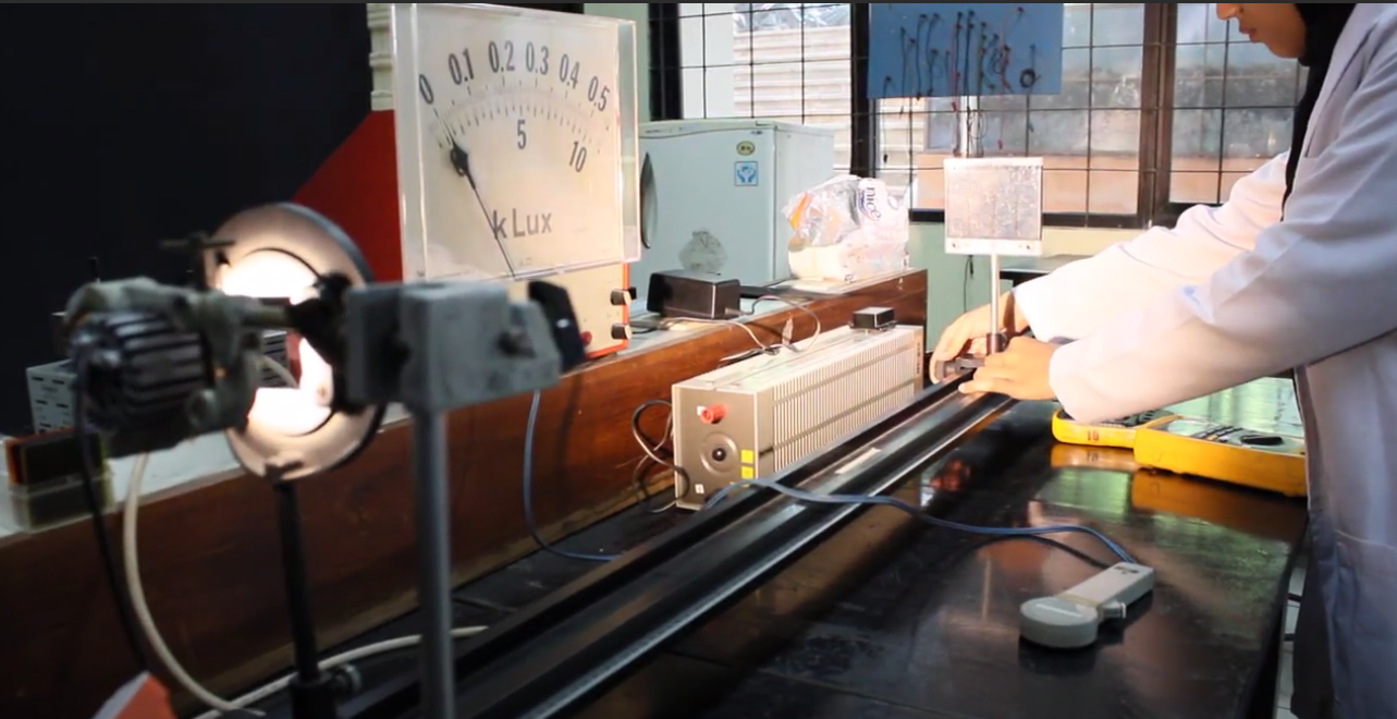 Lab Fisika Ekperimen - Fisika UNPAD